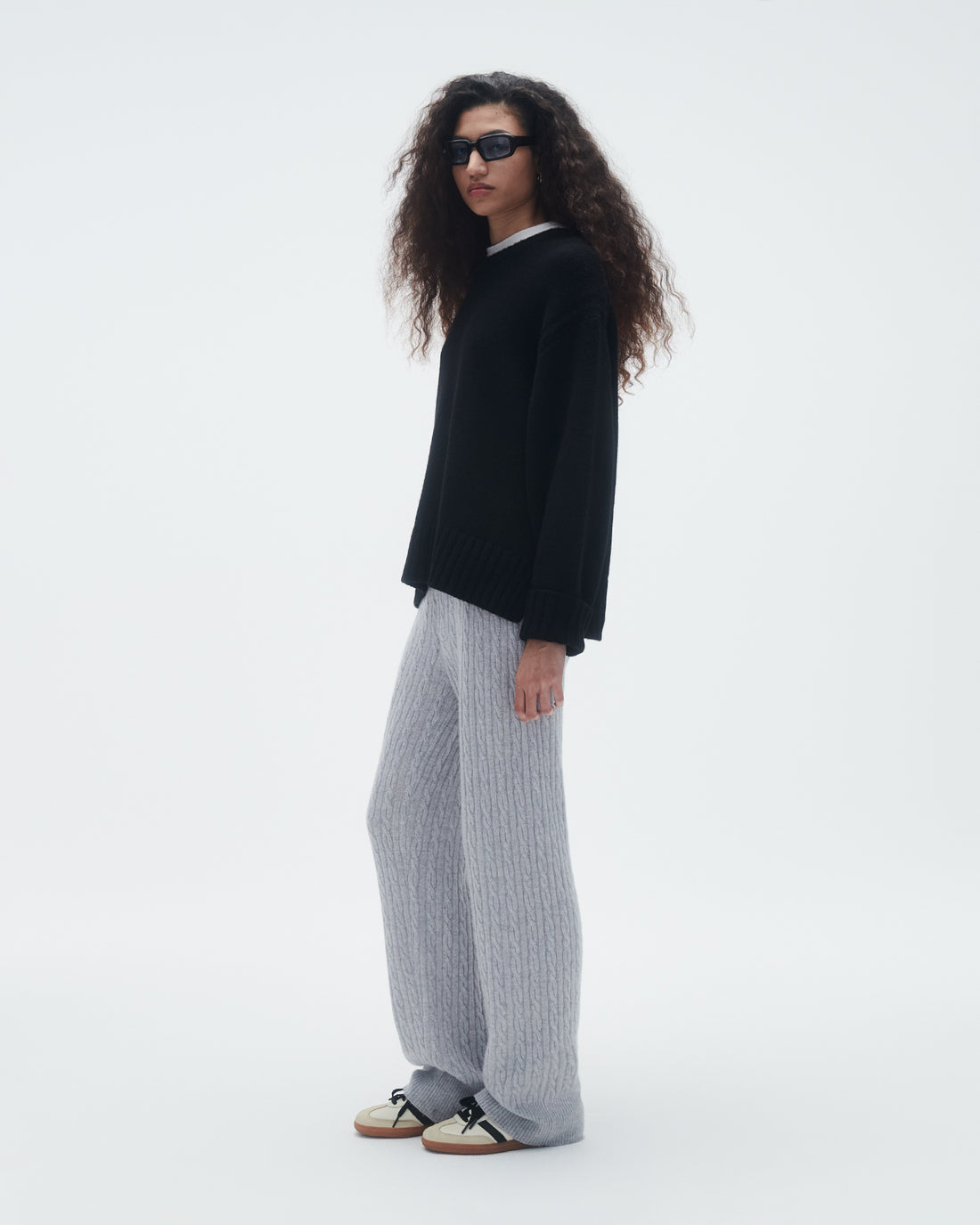 Cozy Crew - Black – Guest In Residence